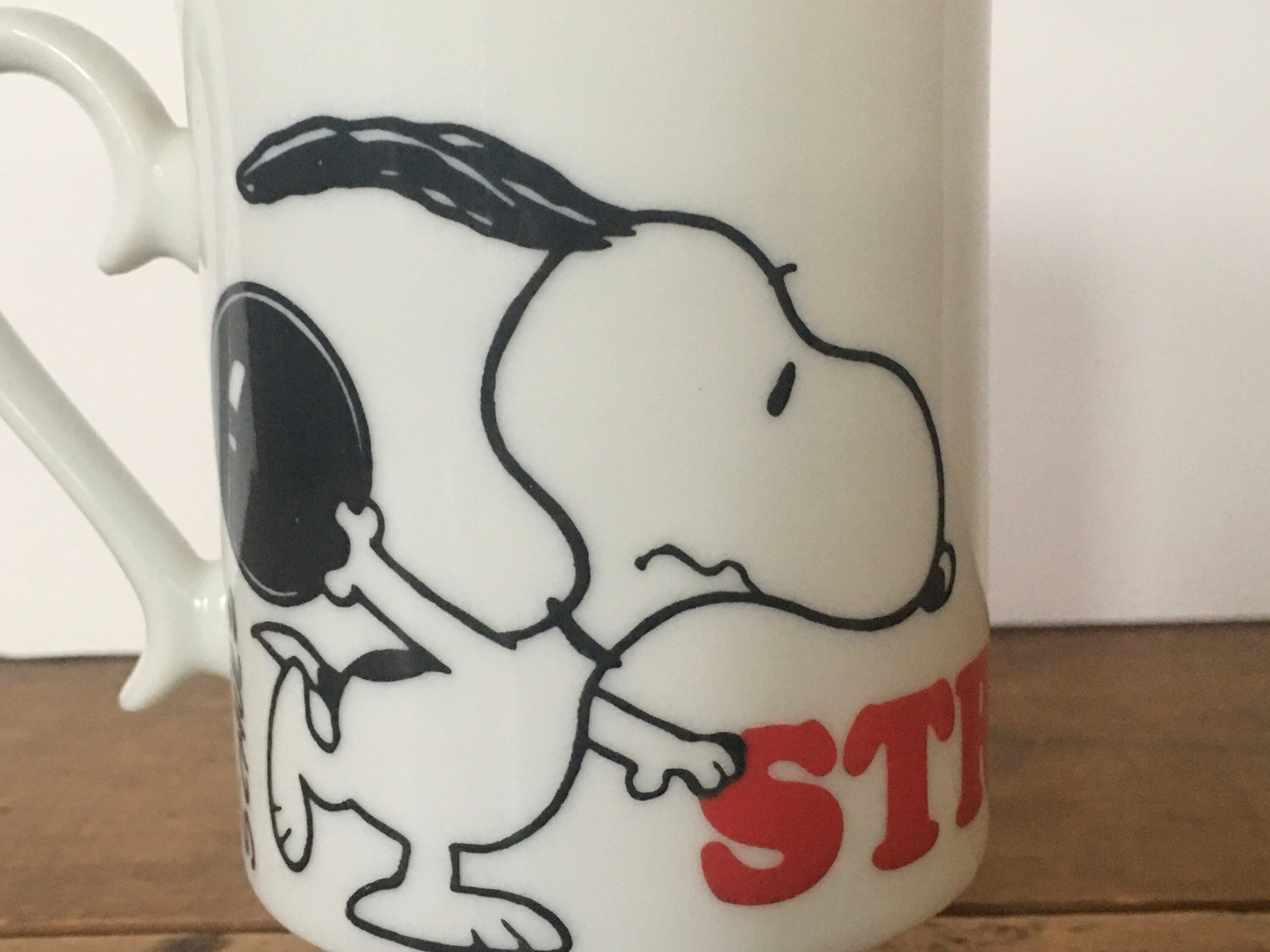 STRIKE! 1965 Peanuts Coffee Mug With SNOOPY and WOODSTOCK Bowling ...