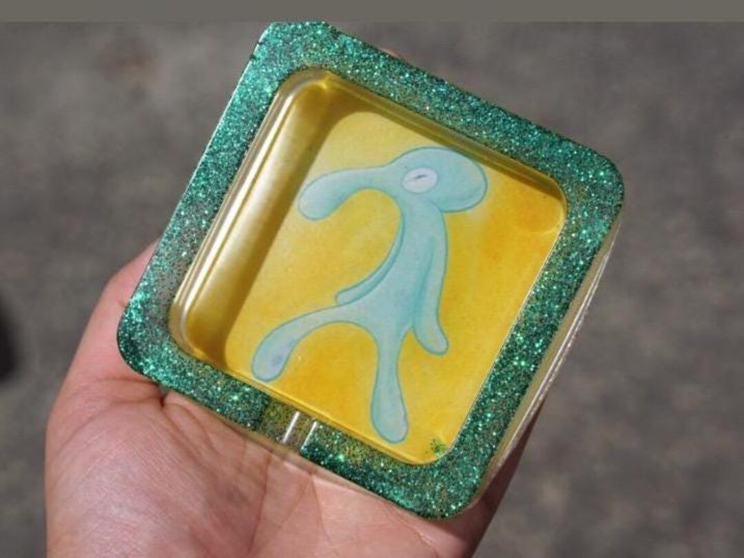 Spongebob Sqaurepants Squidward Painting Ashtray - Etsy