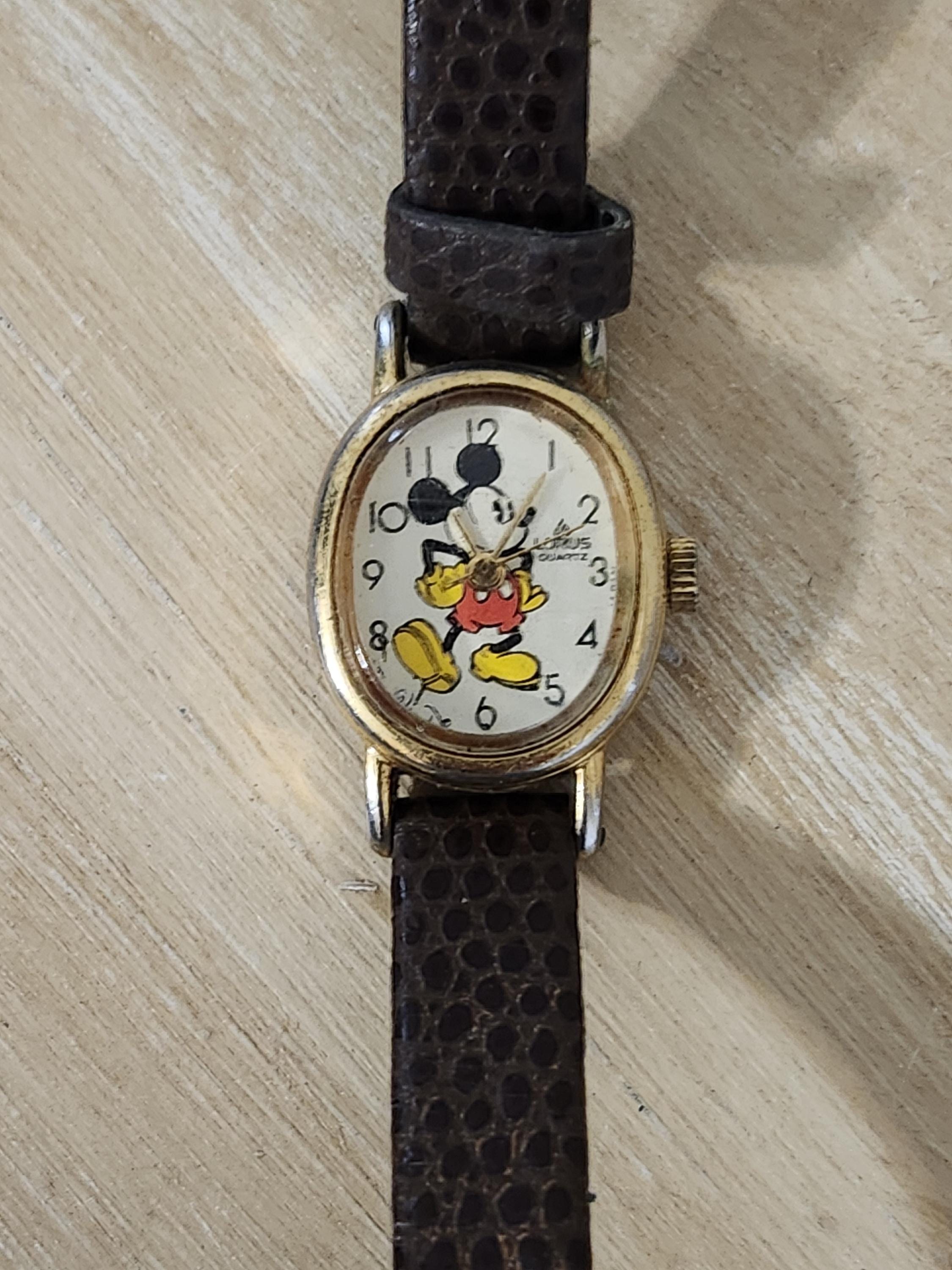 Vintage Mickey Mouse Watch - Etsy