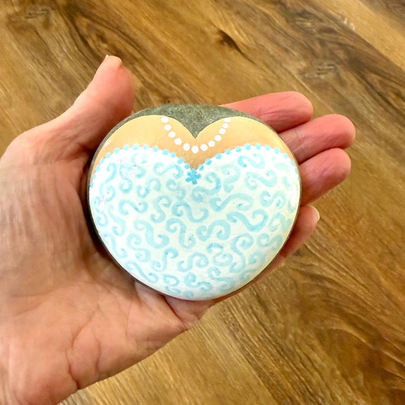 Hand Painted Wedding Rocks, Bride and Groom Rock Set - Etsy