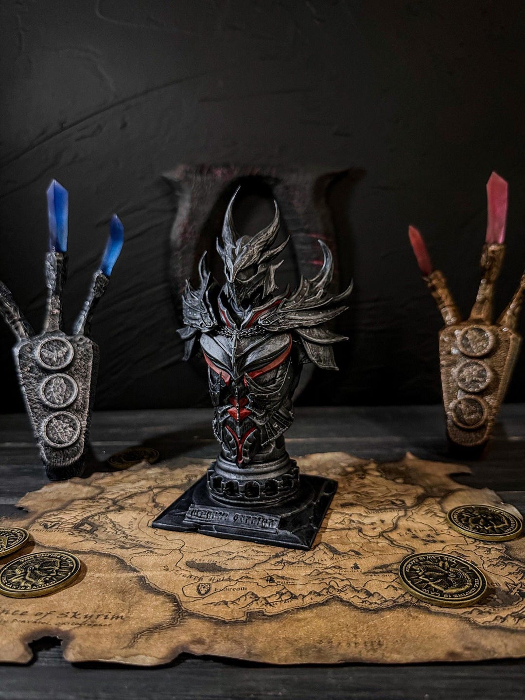 Daedric Armor Bust – Dark Fantasy Warrior Statue – Gothic Resin Sculpture – Collector’s Figurine ...