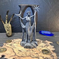 Elder Scrolls Goddess Statue: Stone Effect Resin Decor - Skyrim ...
