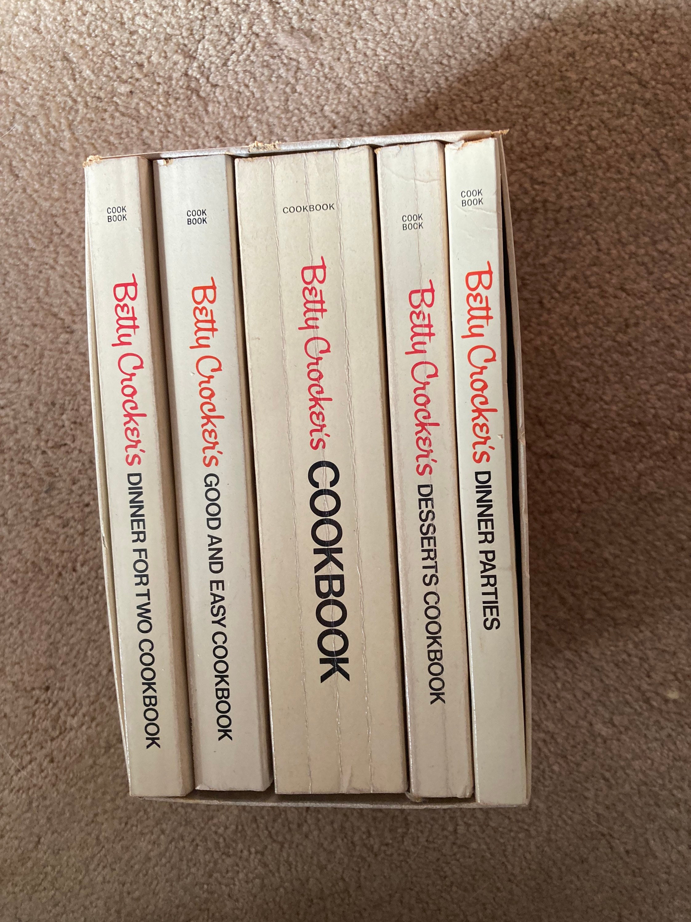 1975 Cooking With Betty Crocker 5 Volume Set in Slipcase - Etsy