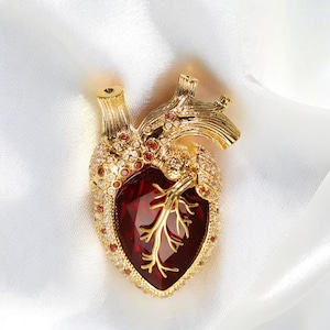 Original Design Heart-shaped Brooch, Copper Inlaid With Zircon Brooches ...