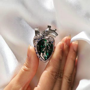 Original Design Heart-shaped Brooch, Copper Inlaid With Zircon Brooches ...