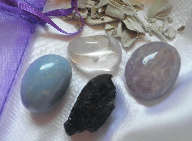 PERSONAL PROTECTION Stones Intentions Kit -amethyst, Angelite, Black ...