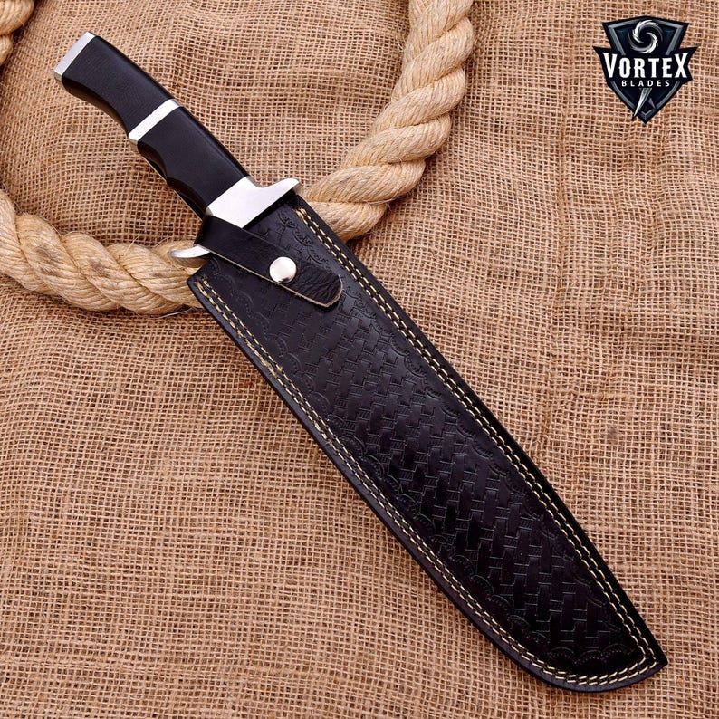 Predator Bowie Knife: Handmade 5160 Spring Steel Predator Replica ...