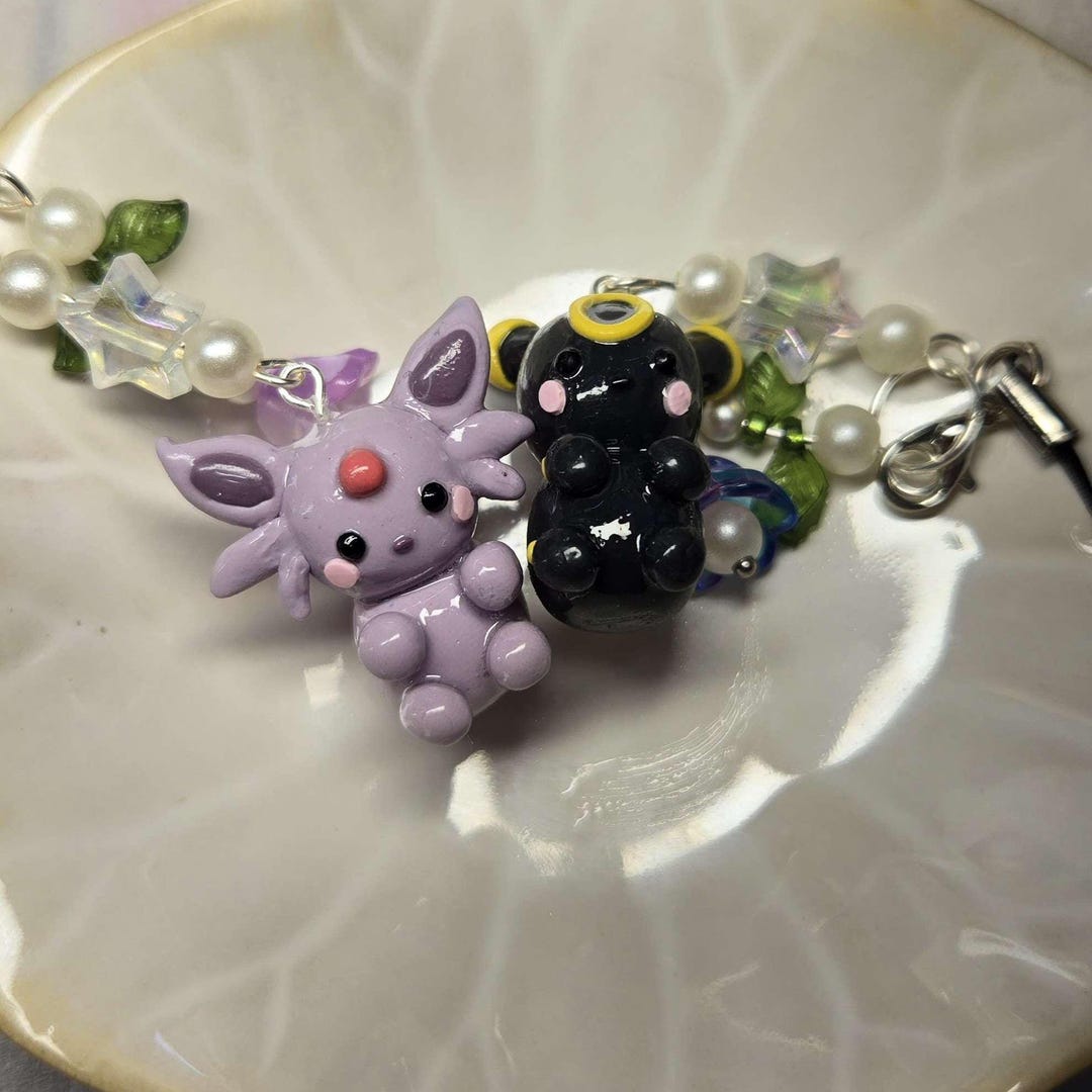 Eeveelutions Espeon and Umbreon Keychains / Phone Charms - Etsy