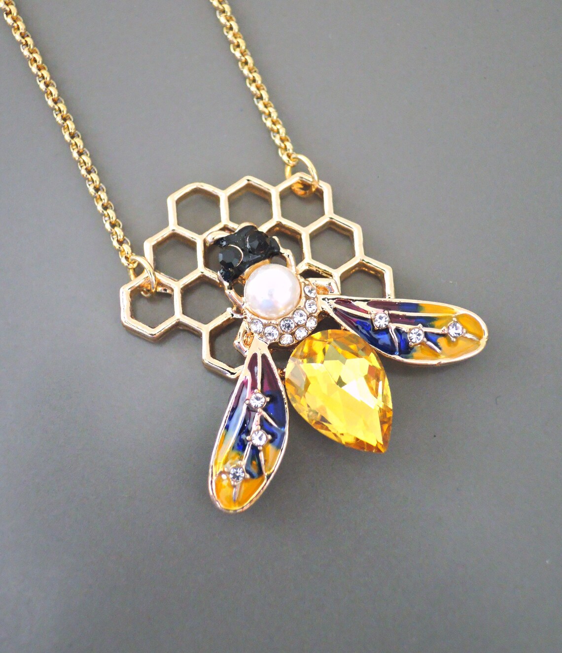 Vintage Jewelry Bee Necklace Gold Necklace Vintage - Etsy