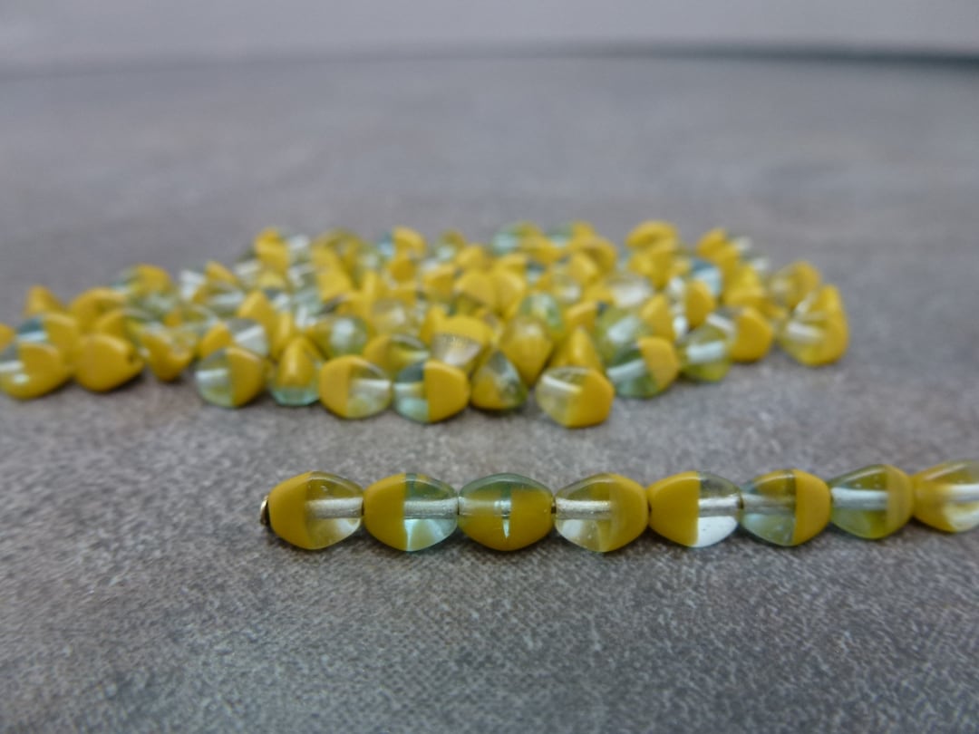 Mustard/crystal Czech Glass Pinch Beads 5x3mm 100pc 3 Sided Oval - Etsy