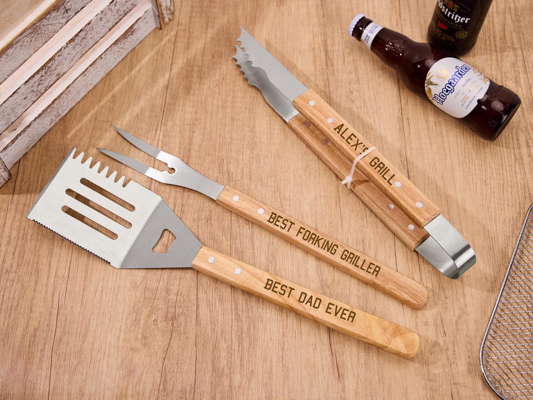 Best Flippin' Dad Engraved BBQ Spatula, Grill Accessories for Men, Best ...