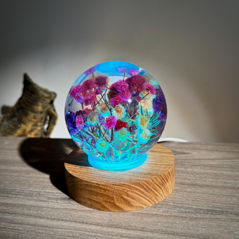 Flower Resin Globe Lamp – LED Night Light With Real Dried Flowers on ...