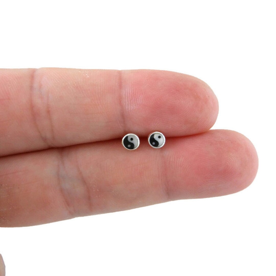 Tiny Yin Yang Sterling Silver Earrings, Ying Yang Earrings,yin Yang Studs, Tiny Studs, Cartilage ...