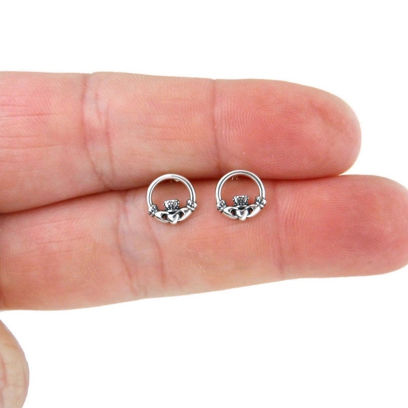 Celtic Claddagh Wreath Earrings, Celtic Earrings, Silver Celtic ...