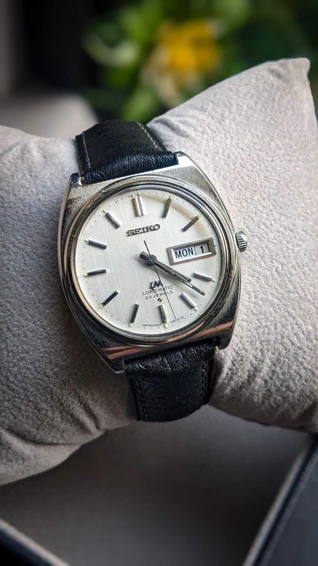 Vintage 1970s Seiko Lord Matic 5606-7050 | Linen Dial | Automatic 5606 ...
