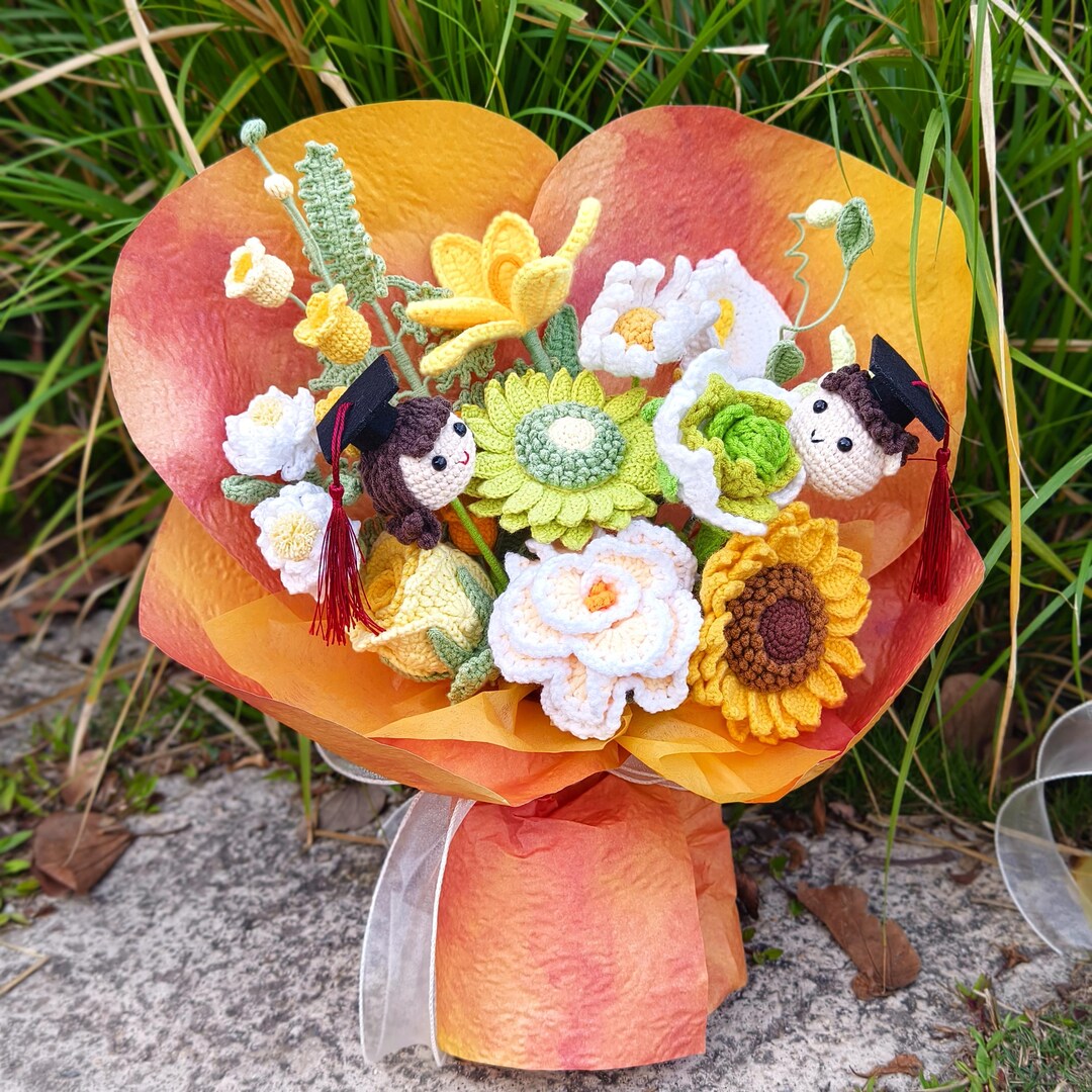 Handmade Graduation Bouquet With Plush Doll | Class of 2025 Gift for ...