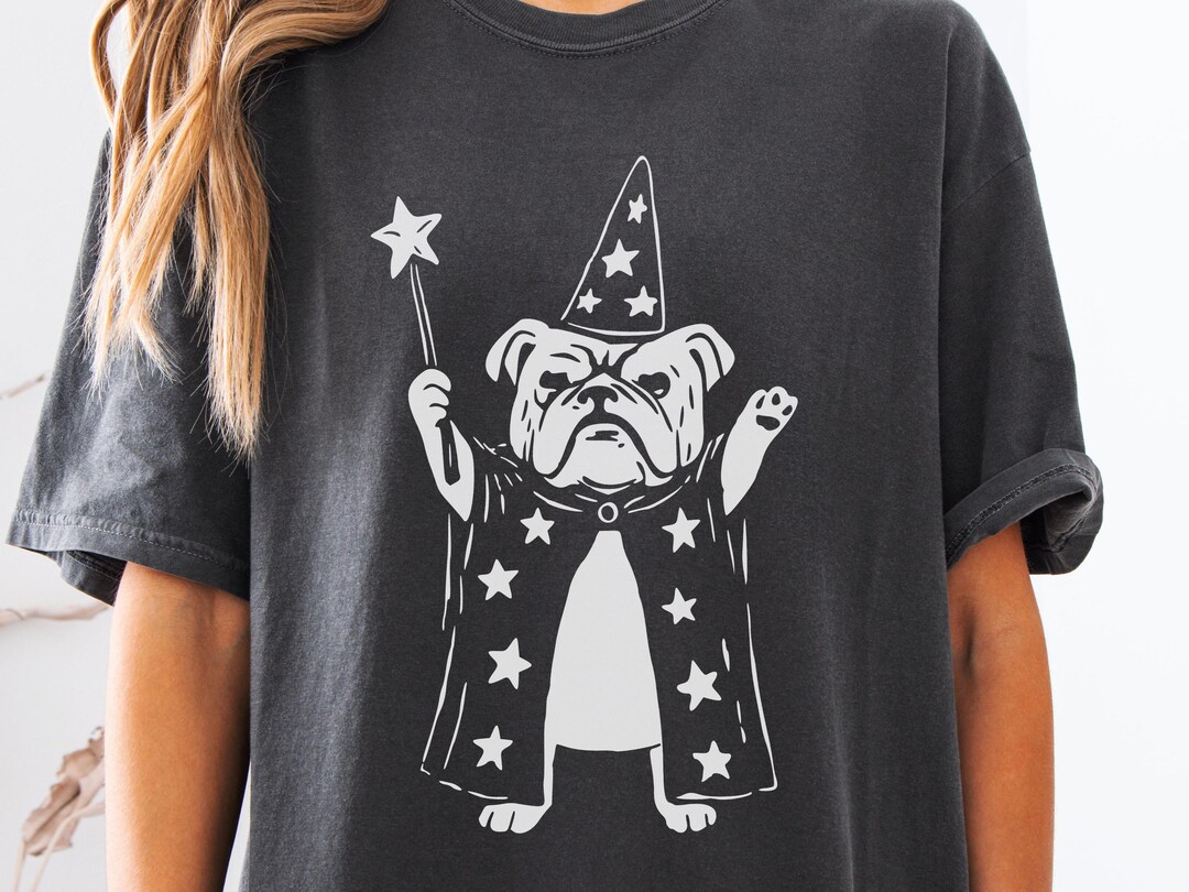 Halloween English Bulldog Cute Witch Shirt - Gift for Bulldog Moms or ...