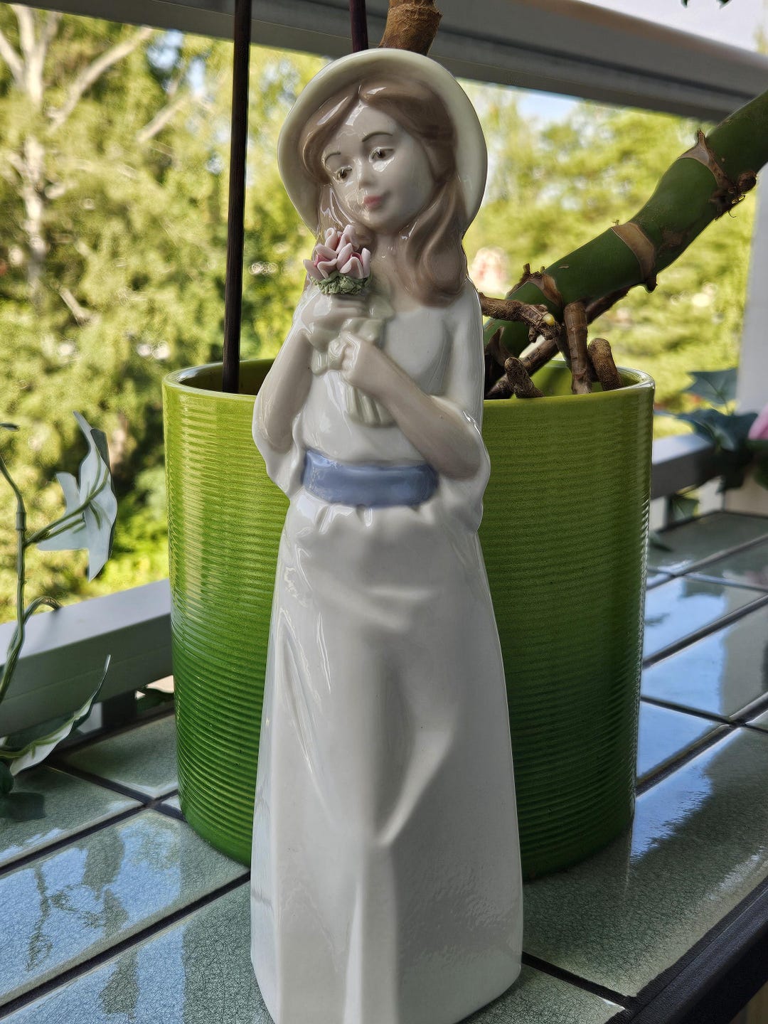 Vintage NADAL Porcelain Spain Figurine girl With Flower - Etsy