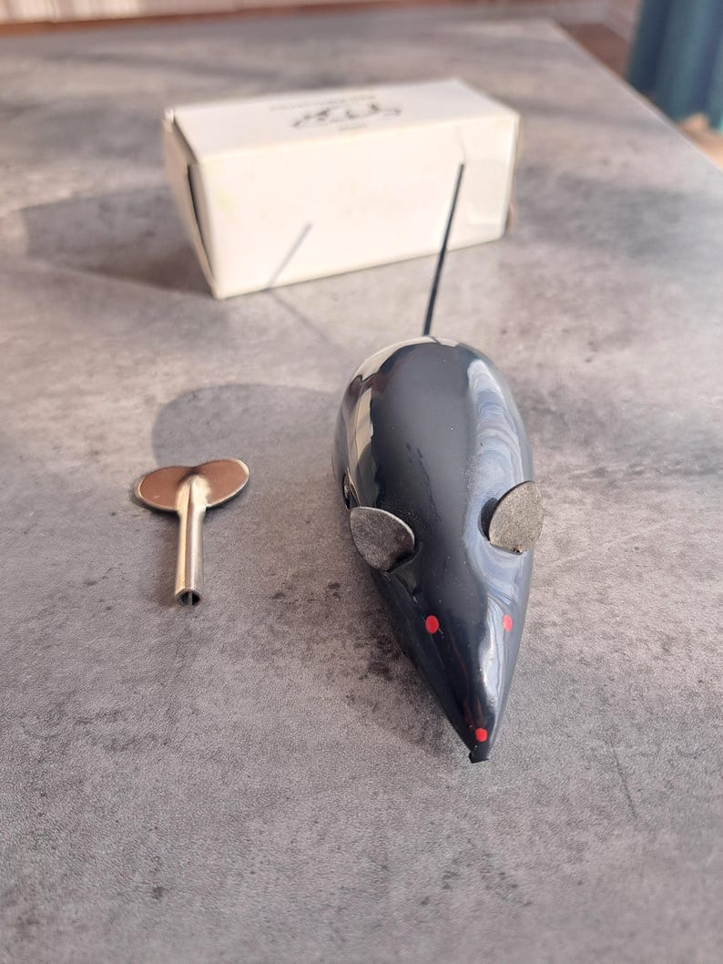 Vintage Wind-up Tin Mouse Toy: Collectible Retro Metal Figurine - Etsy