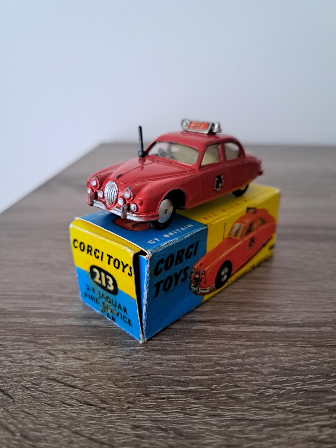 Vintage Corgi Toys Jaguar Fire Service Car 213S, Die-cast Model ...