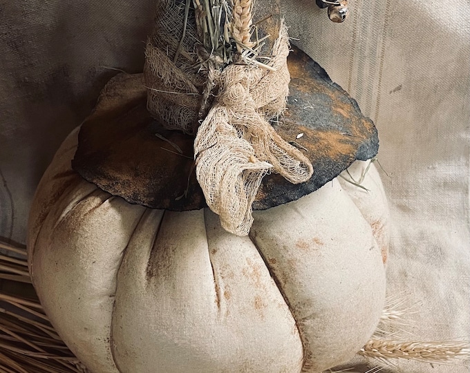 Primitive Farmhouse Fall Halloween Pumpkin With Witch Hat Sitter - Etsy