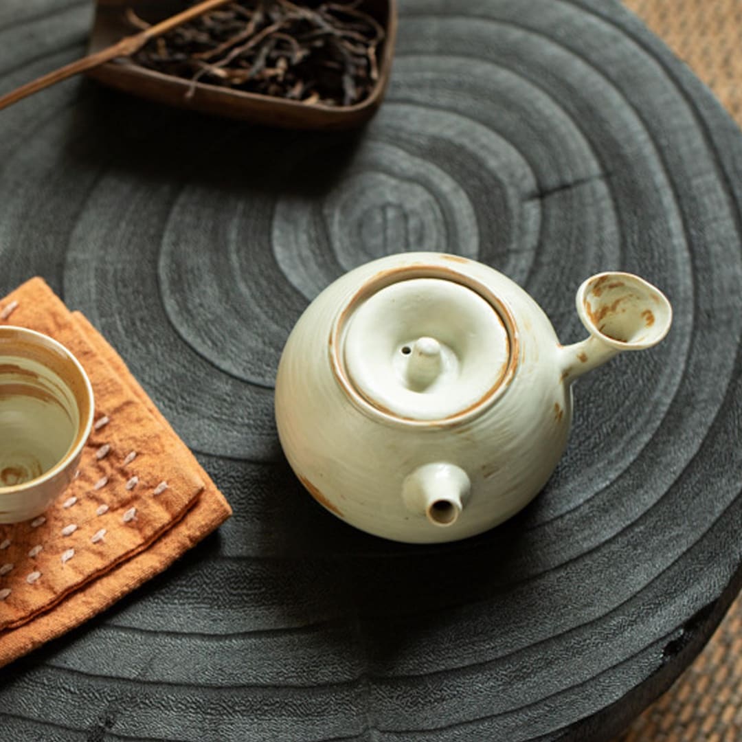 Japanese Handcrafted Side-handled Teapot | Natural Coarse Earthenware ...