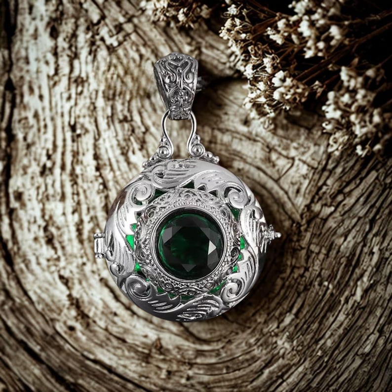Spiritual Protection Amulet Necklace: Witchy Talisman, Herbs Infused - Etsy