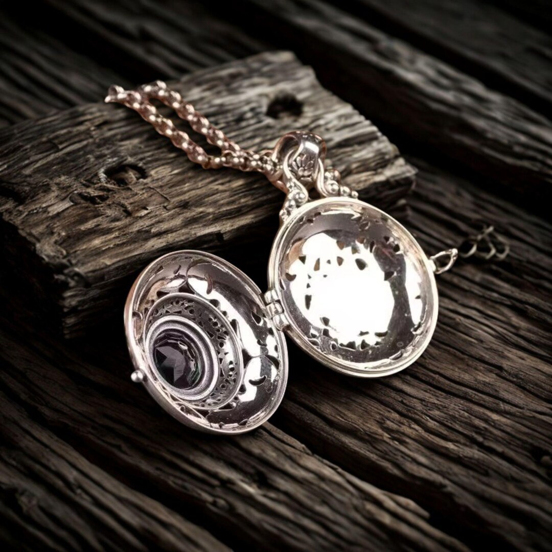 Spiritual Protection Amulet Necklace: Witchy Talisman, Herbs Infused - Etsy