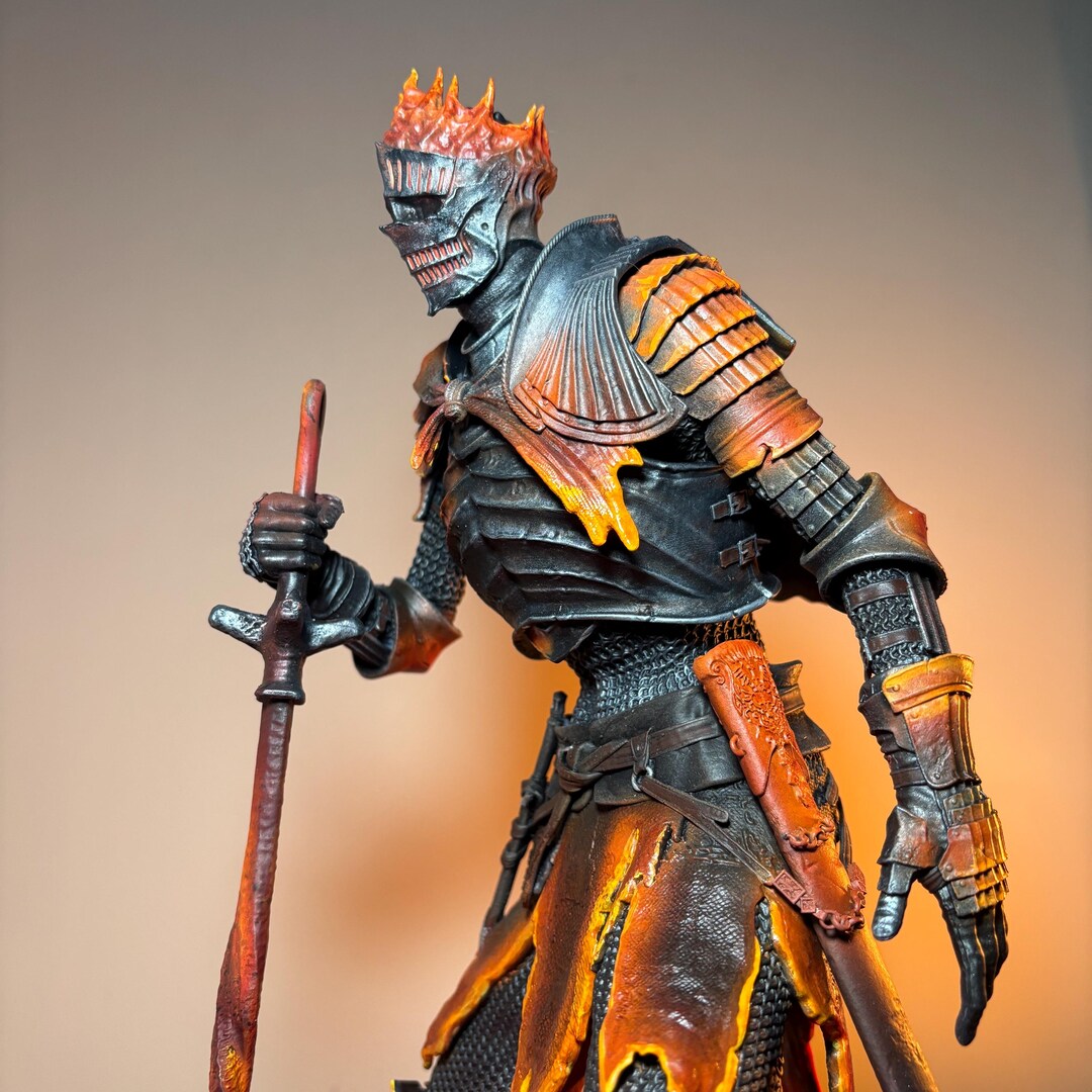Soul of Cinder Statue With Light | Dark Souls Collectible | Tabletop ...