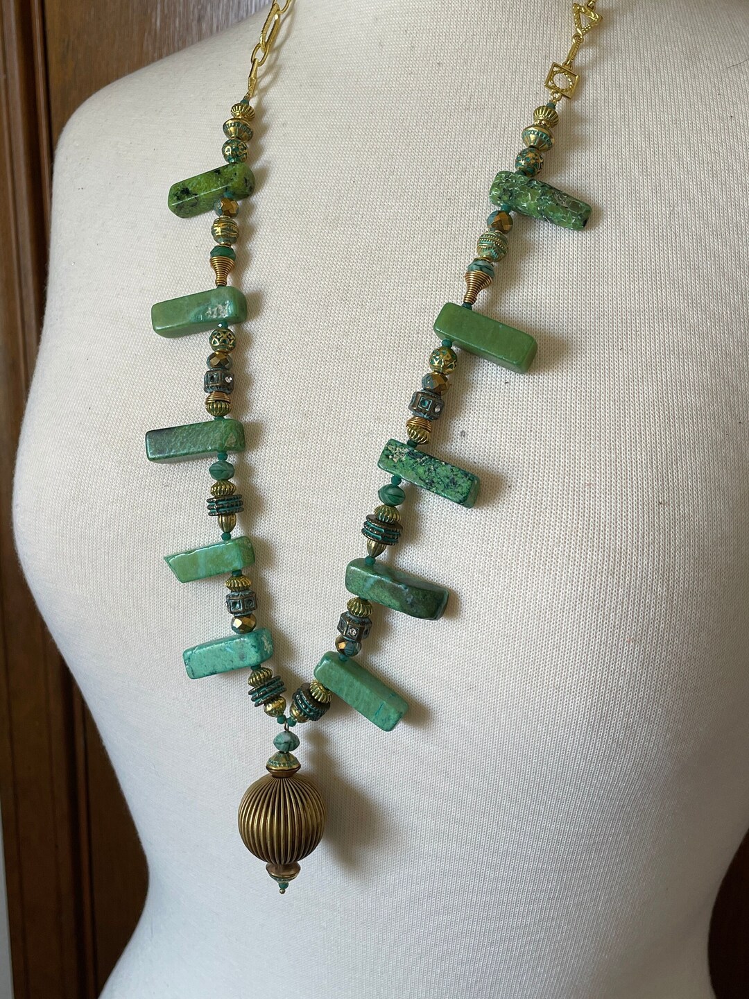 Green Stone Dagger Bead Necklace With Vintage Corrugated Brass - Etsy