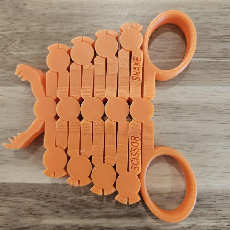 3D Printed Scissor Snake Toy: Grabber Pincher Desk Toy - Etsy
