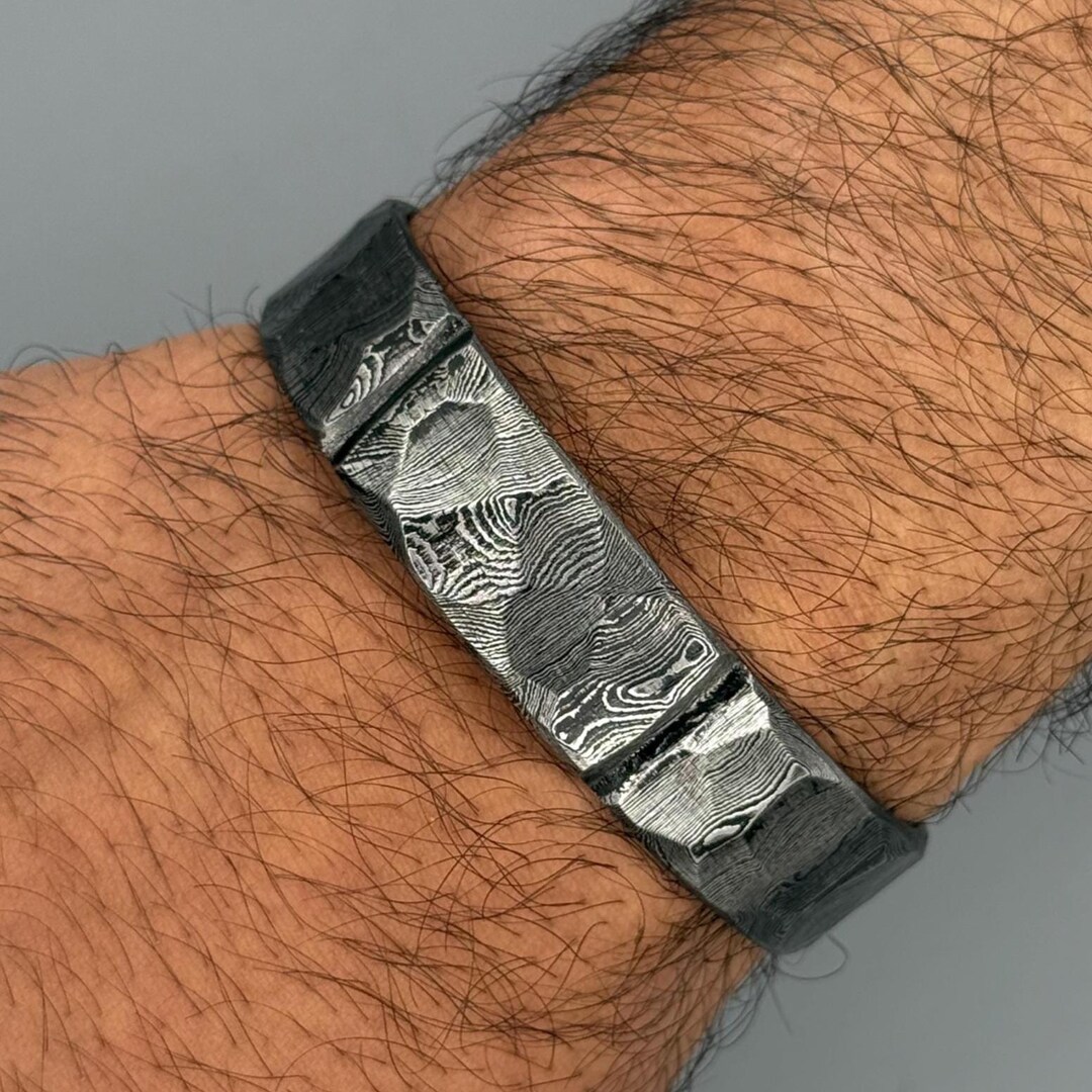 Damascus Steel Munin Pattern Bracelet/cuff Rock Hammered Bracelet ...