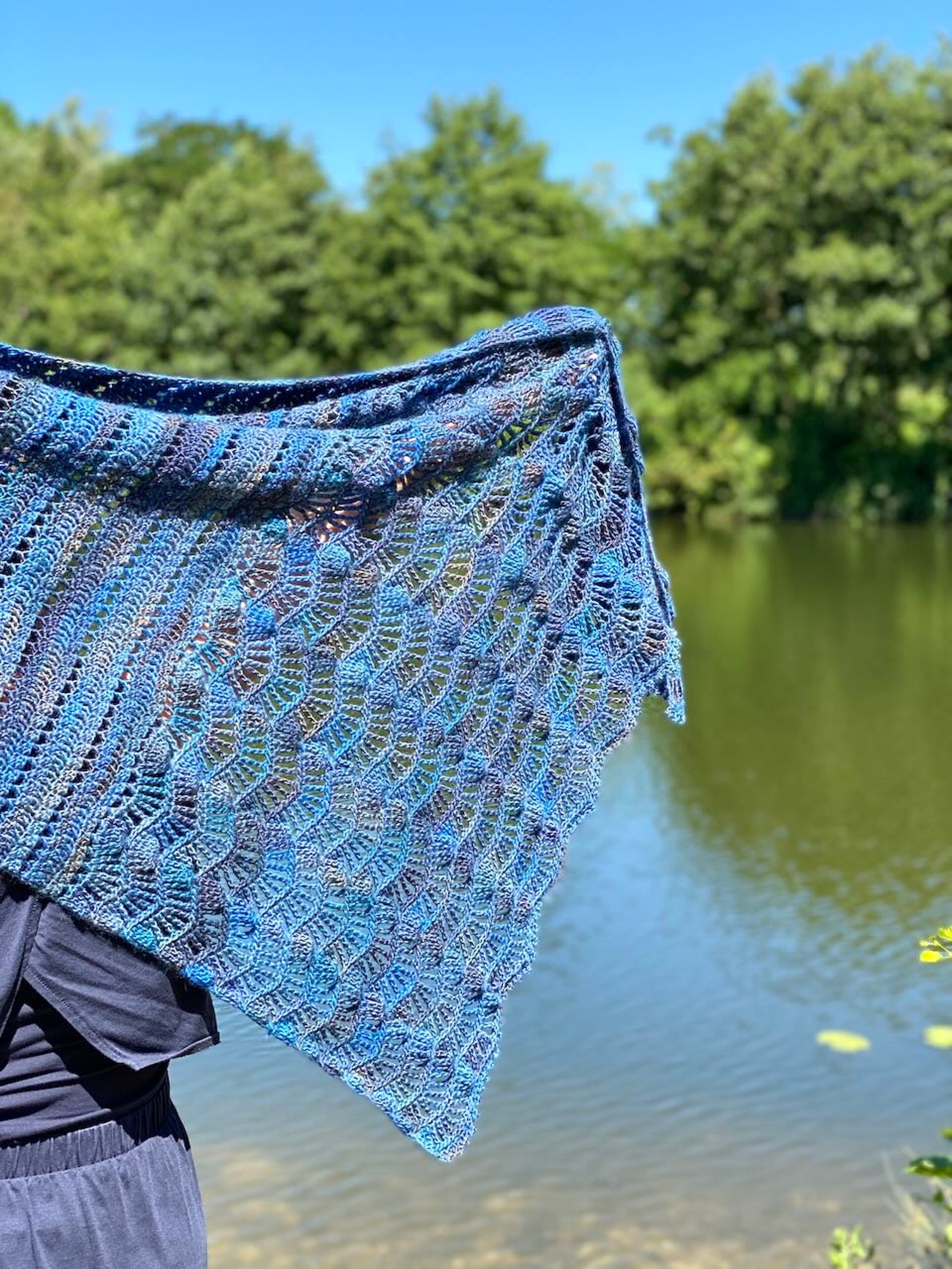 Crochet Pattern : Water Waves Shawl - Etsy