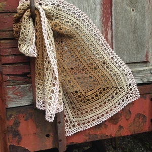 Crochet Pattern : Biscuit Shawl - Etsy