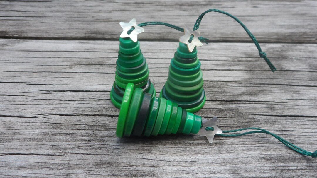 1 5/8" Green Button Tree Ornament With Shell Star - Etsy