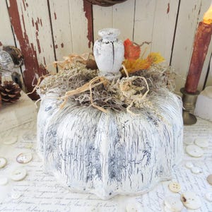 Pumpkin Fall Farmhouse Decor Repurposed Vintage Bundt Pan With Chippy ...