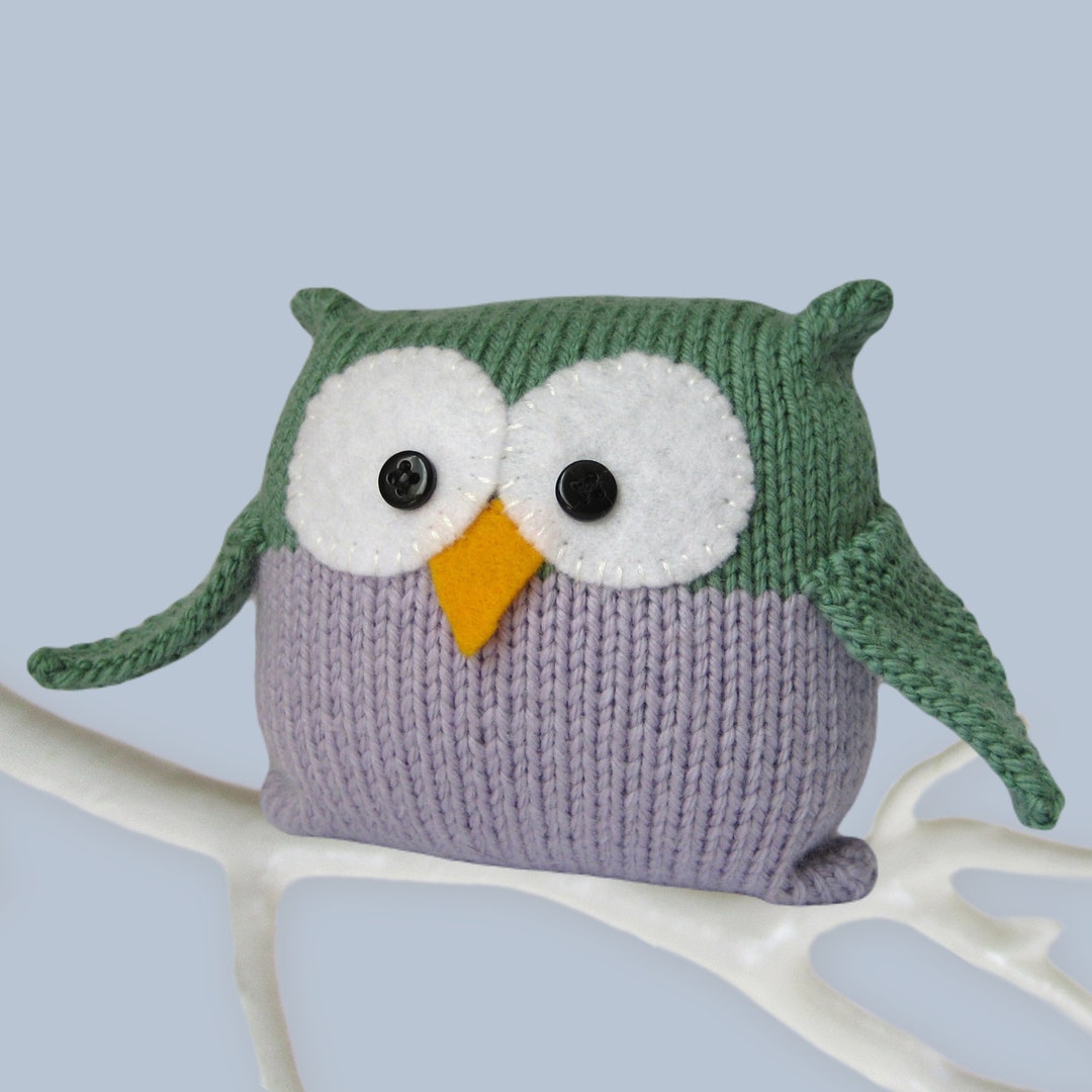 Tooley Owl Toy Knitting Pattern - Etsy Canada