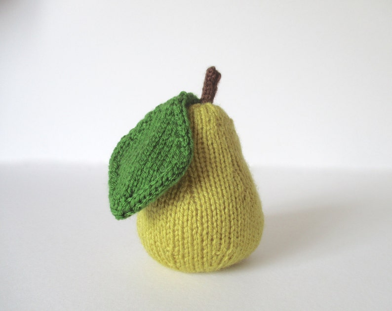 Apple and Pear toy knitting patterns | Etsy