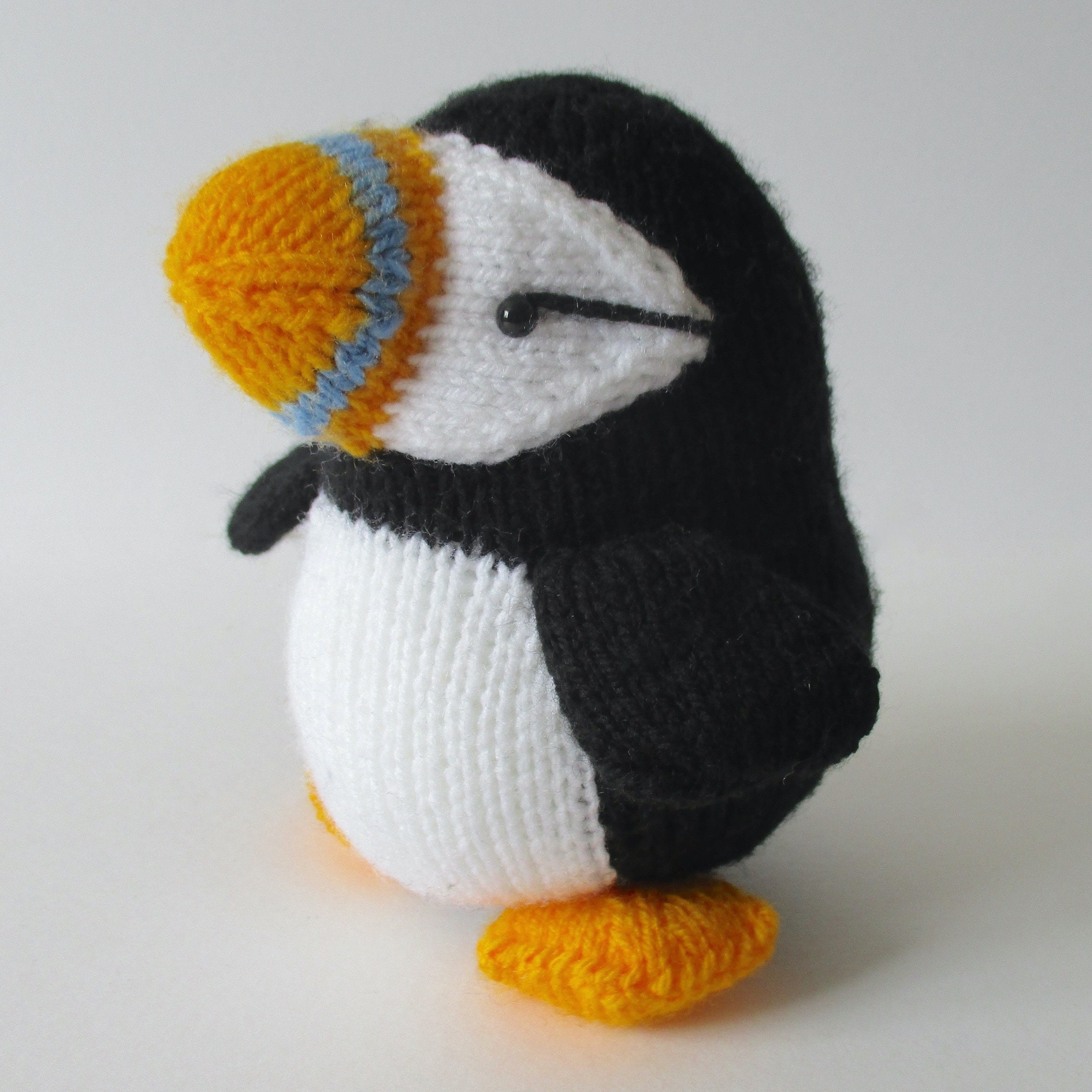 Huffin' Puffin Toy Knitting Pattern | Etsy