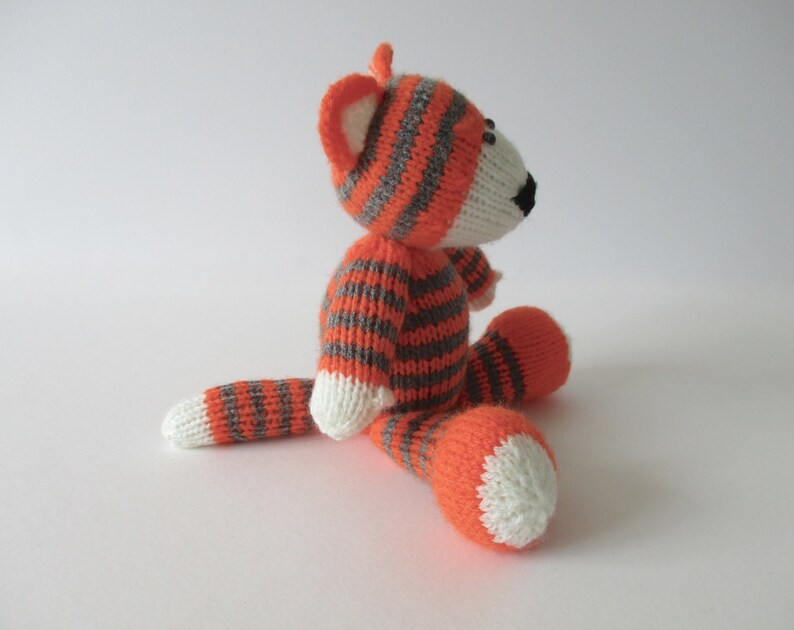 Toby the Tiger toy knitting pattern | Etsy
