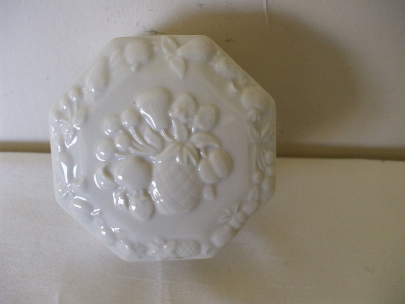 Lenox Jewelry Box, Ivory With Fruit Designs, Vintage, Gifts for Her - Etsy