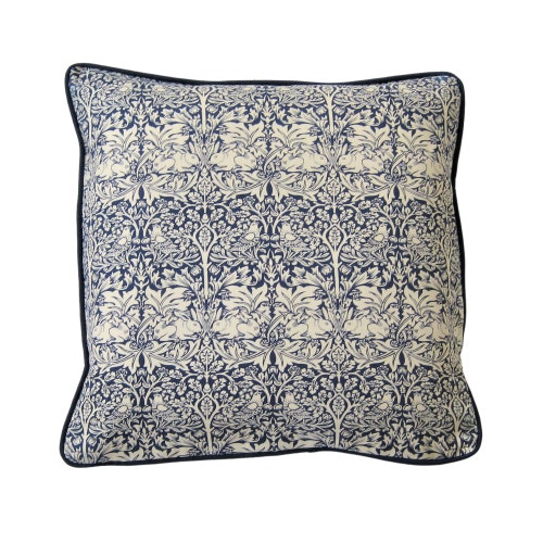 William Morris Brer Rabbit Forest / Manilla Cushion - Etsy