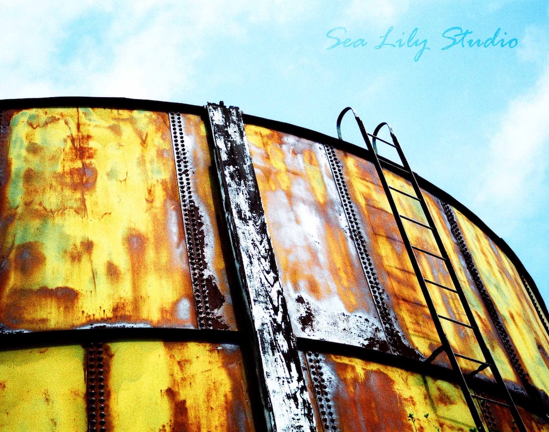 Water Tower : Rust Abandoned Water Tower Distressed Metal Ladder Cross ...