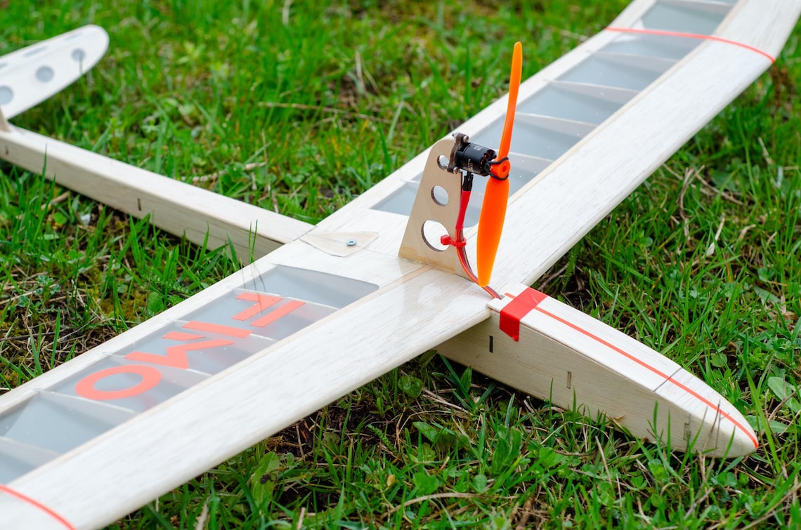 Fimo RC Glider 250g | DXF Plans for Balsa Models | Laser-cut Ready ...
