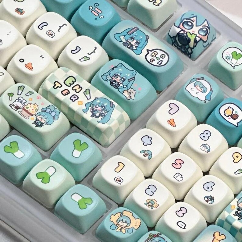 HATSUNE MIKU Anime Keycaps Set – 131 Keys Custom PBT Keycaps for ...