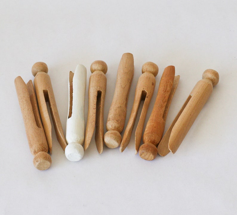 Vintage Wood Clothes Pins Set of 8 - Etsy
