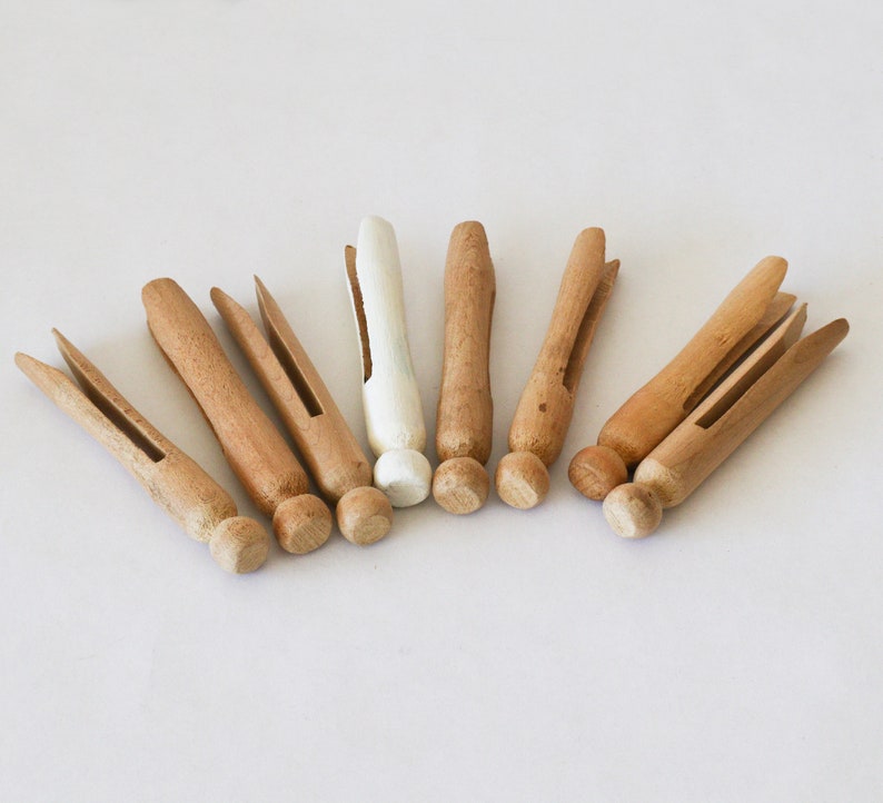 Vintage Wood Clothes Pins Set of 8 - Etsy