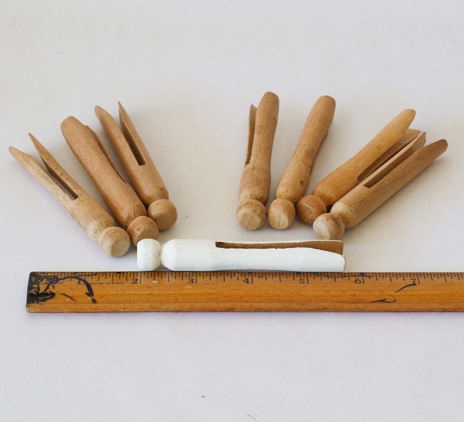 Vintage Wood Clothes Pins Set of 8 - Etsy