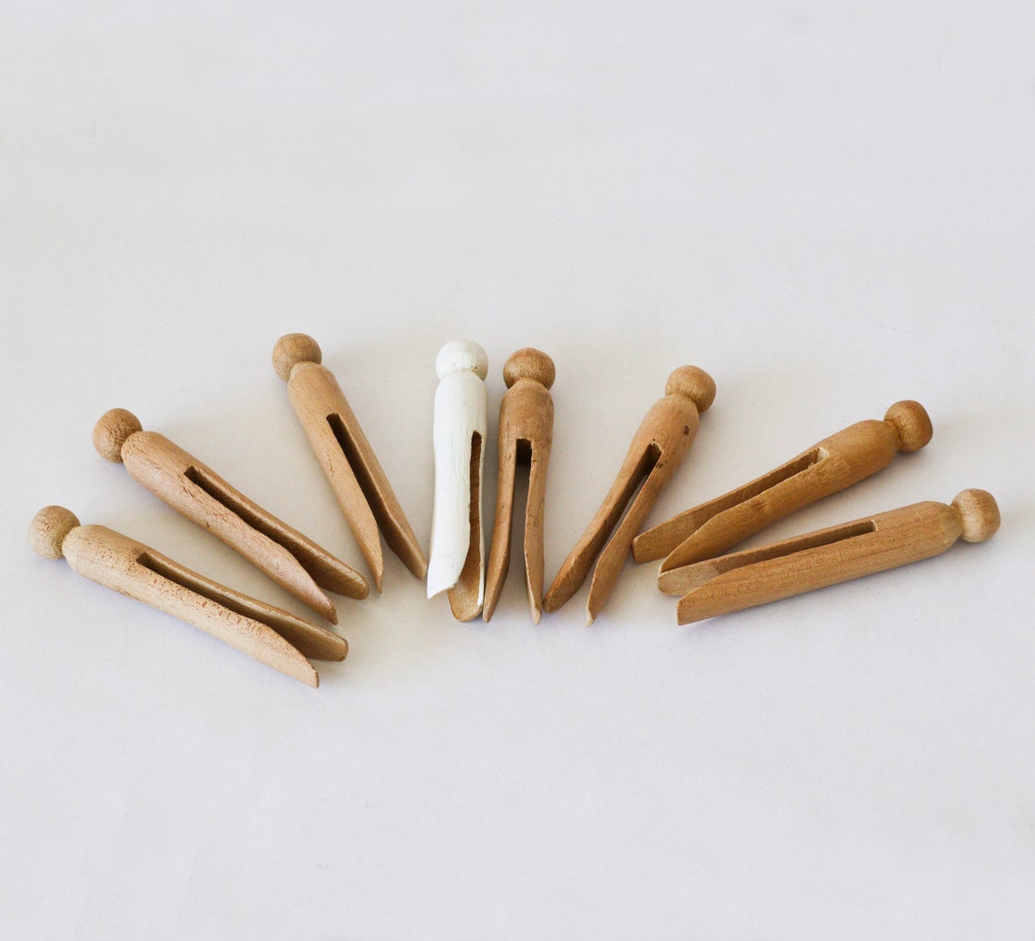 Vintage Wood Clothes Pins Set of 8 - Etsy
