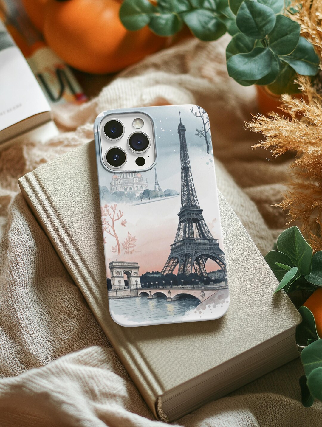 This Phone Case Captures Parisian Charm With the Eiffel Tower Design ...